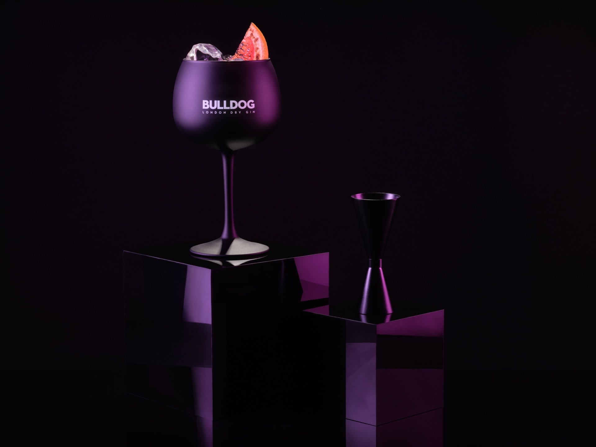 Gin Tonic Bold Cocktail Recipe - Bulldog Gin