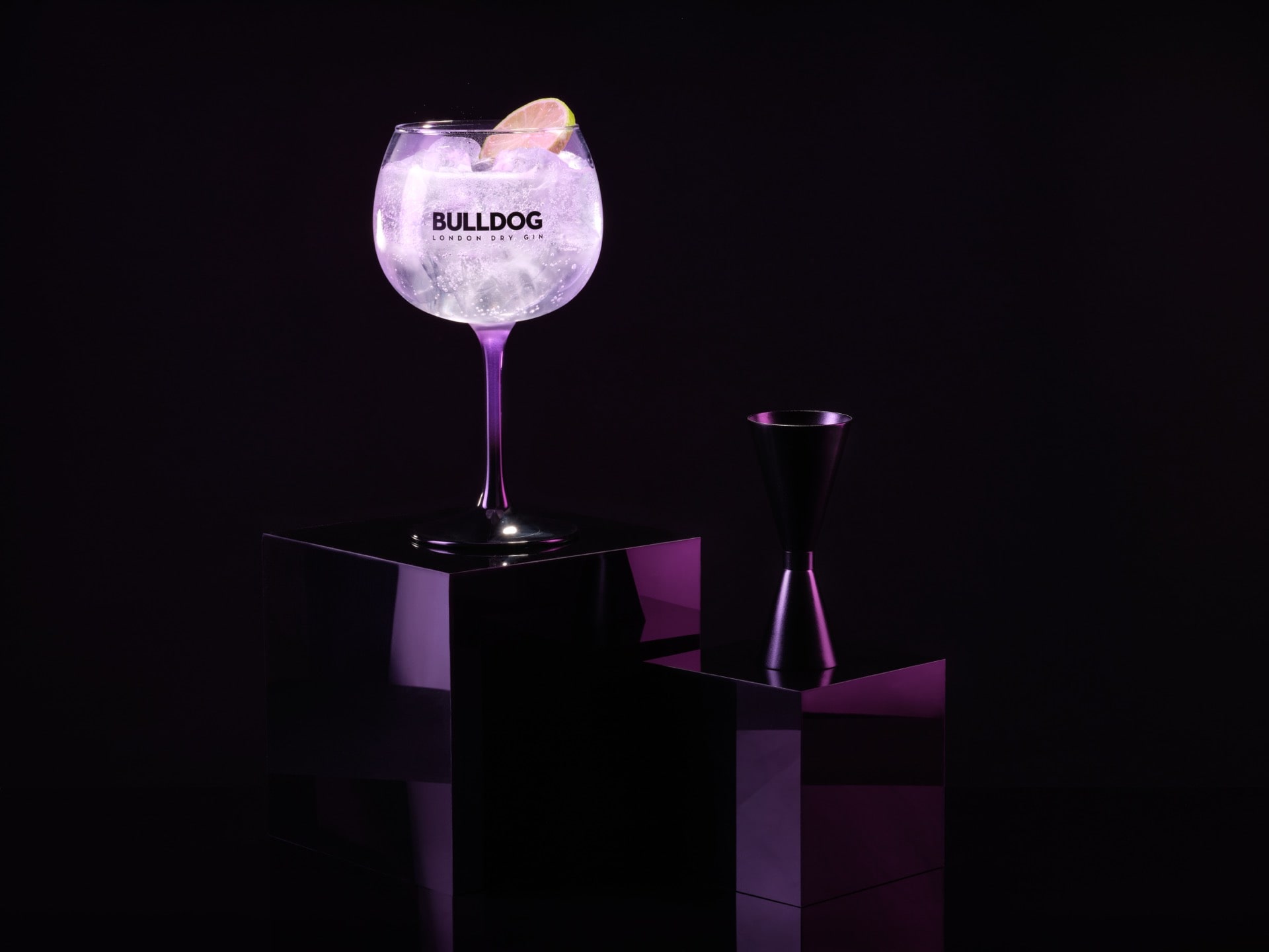 Gin and Tonic Cocktail Recipe - Bulldog Gin